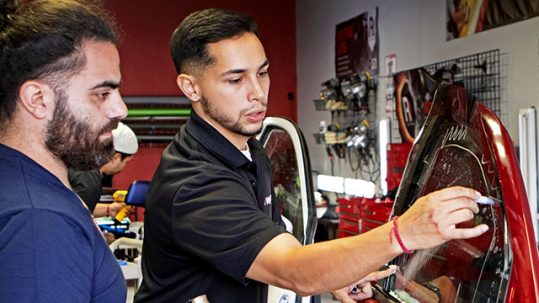 Hands-On Window Tinting Training Courses - Learn Window Tinting